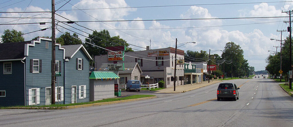 Louie's Tux Shop | Lakeville Indiana Tuxedo & Suit Rental Stores