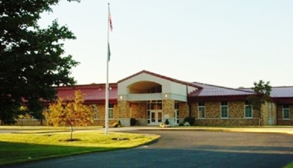 Rolling Prairie Indiana Tuxedo & Suit Rental Stores | Louie's Tux Shop