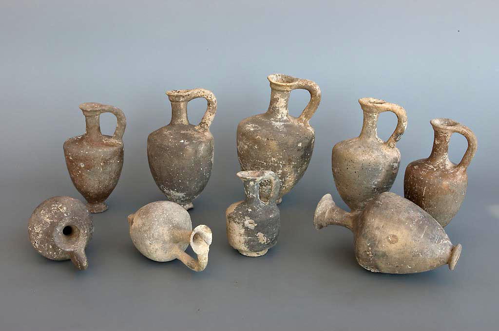 Coastal Levantine MB-LB Slipped Ware | The Levantine Ceramics Project