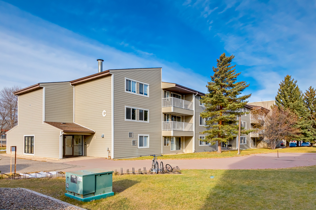 Berkeley Square | Avenue Living Communities