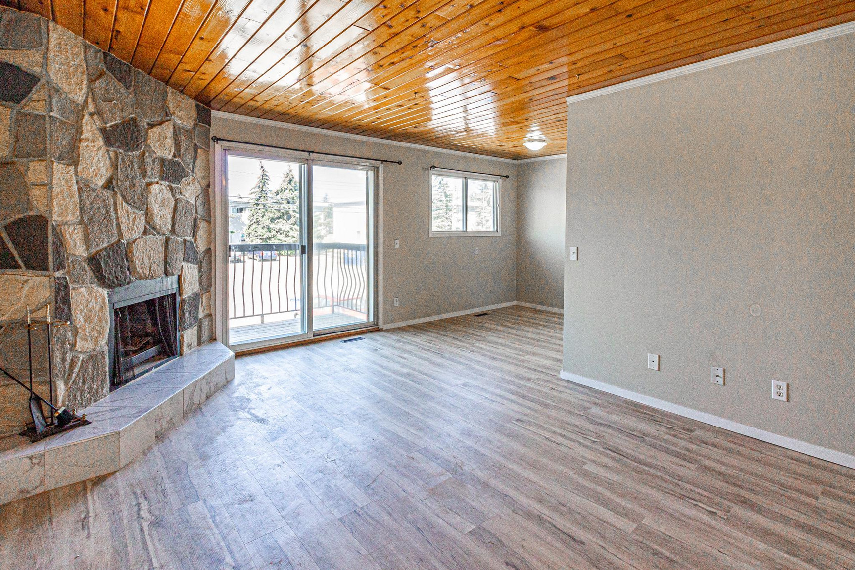 $995 Deposit & Free Half Month Rent!! Renovated Forest Heights 4Plex 2 ...