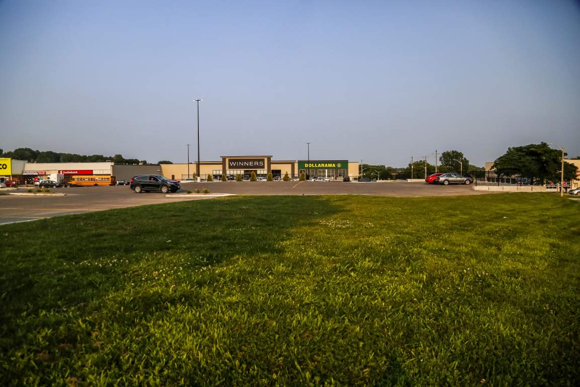 Leamington County Fair Mall | Effort Trust