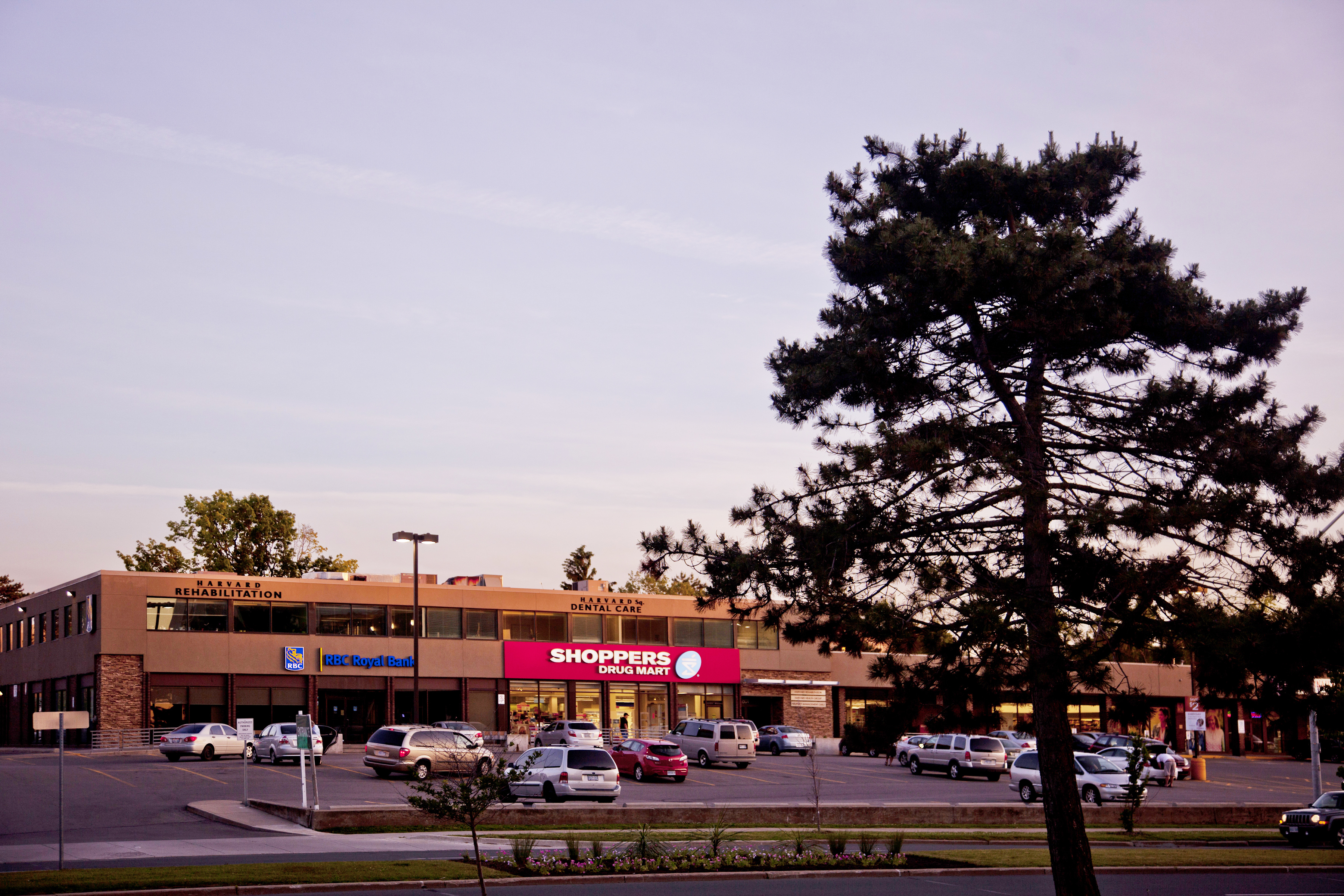 Harvard Square | 801 Mohawk Road West, Hamilton | Effort Trust