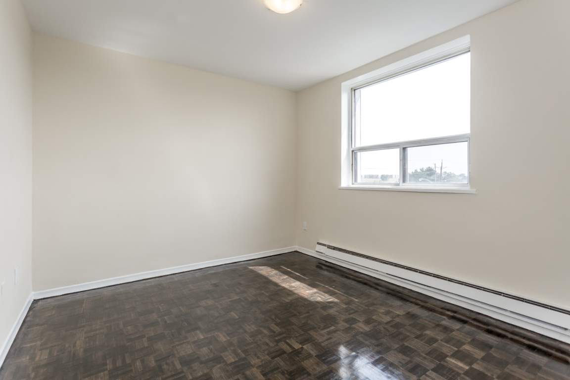 Keele Apartments | Family Properties