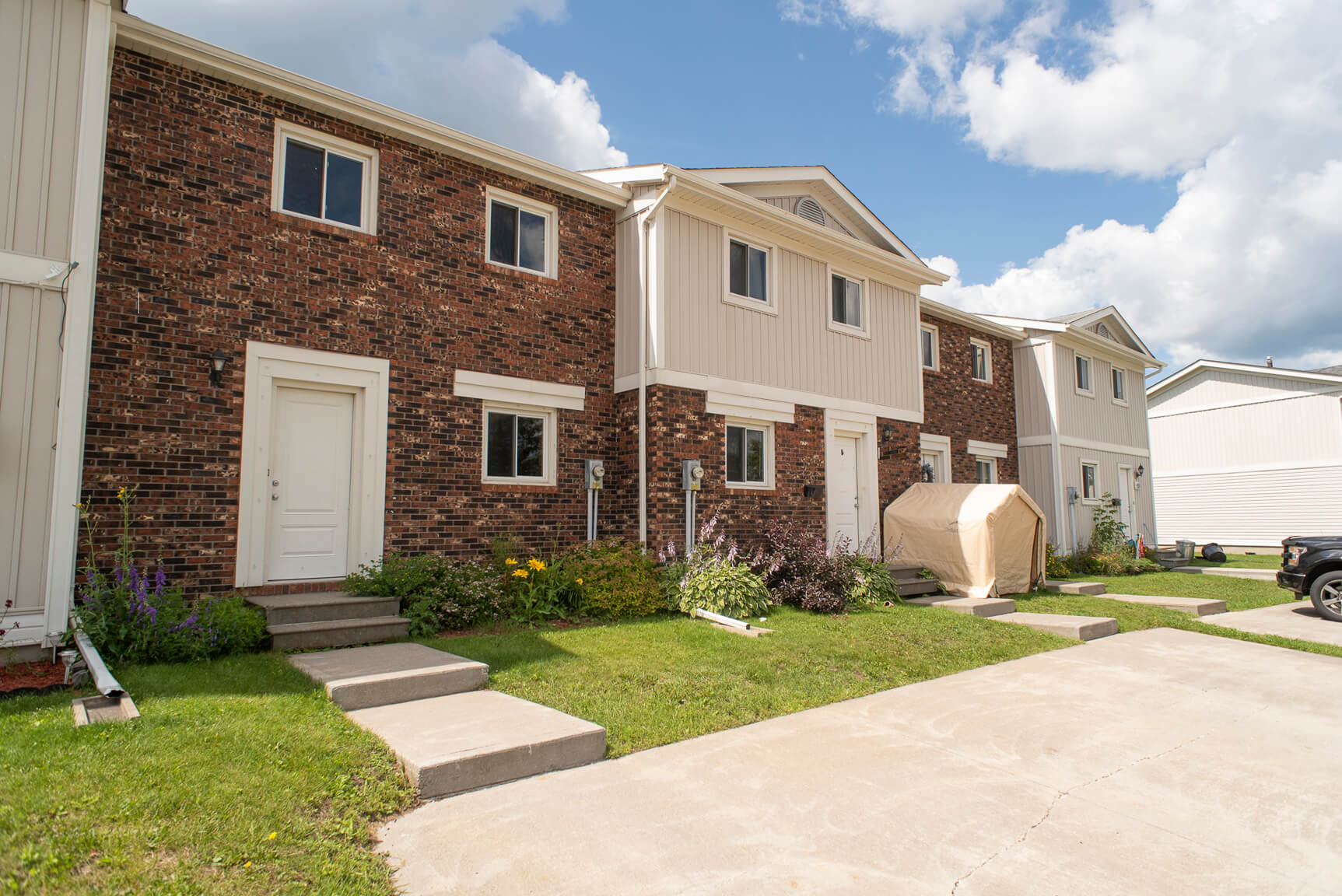 3 Bedroom Townhomes in Thunder Bay | Creekview Estates