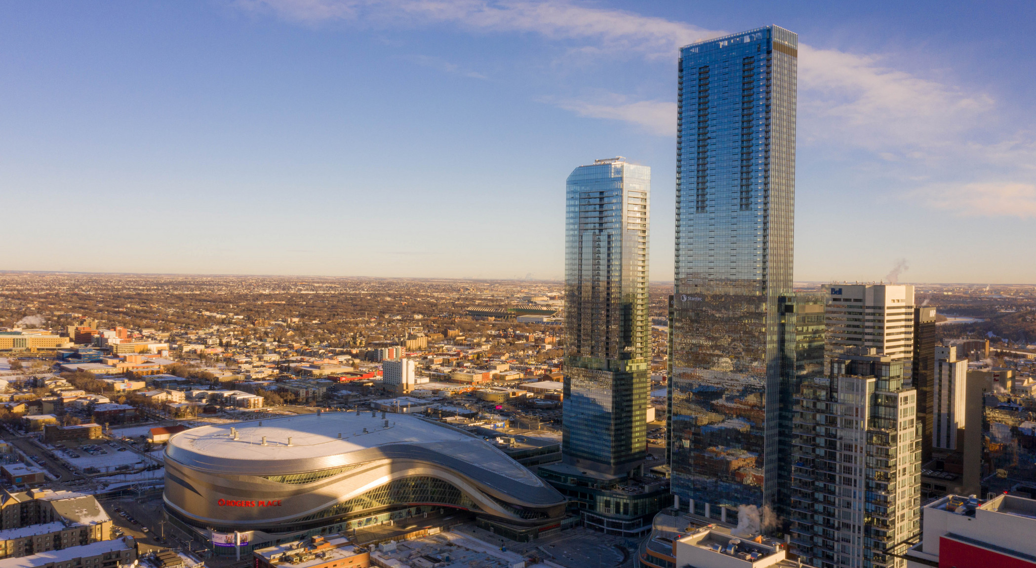 SKY Signature Suites - 10310 102 St NW, Edmonton, AB