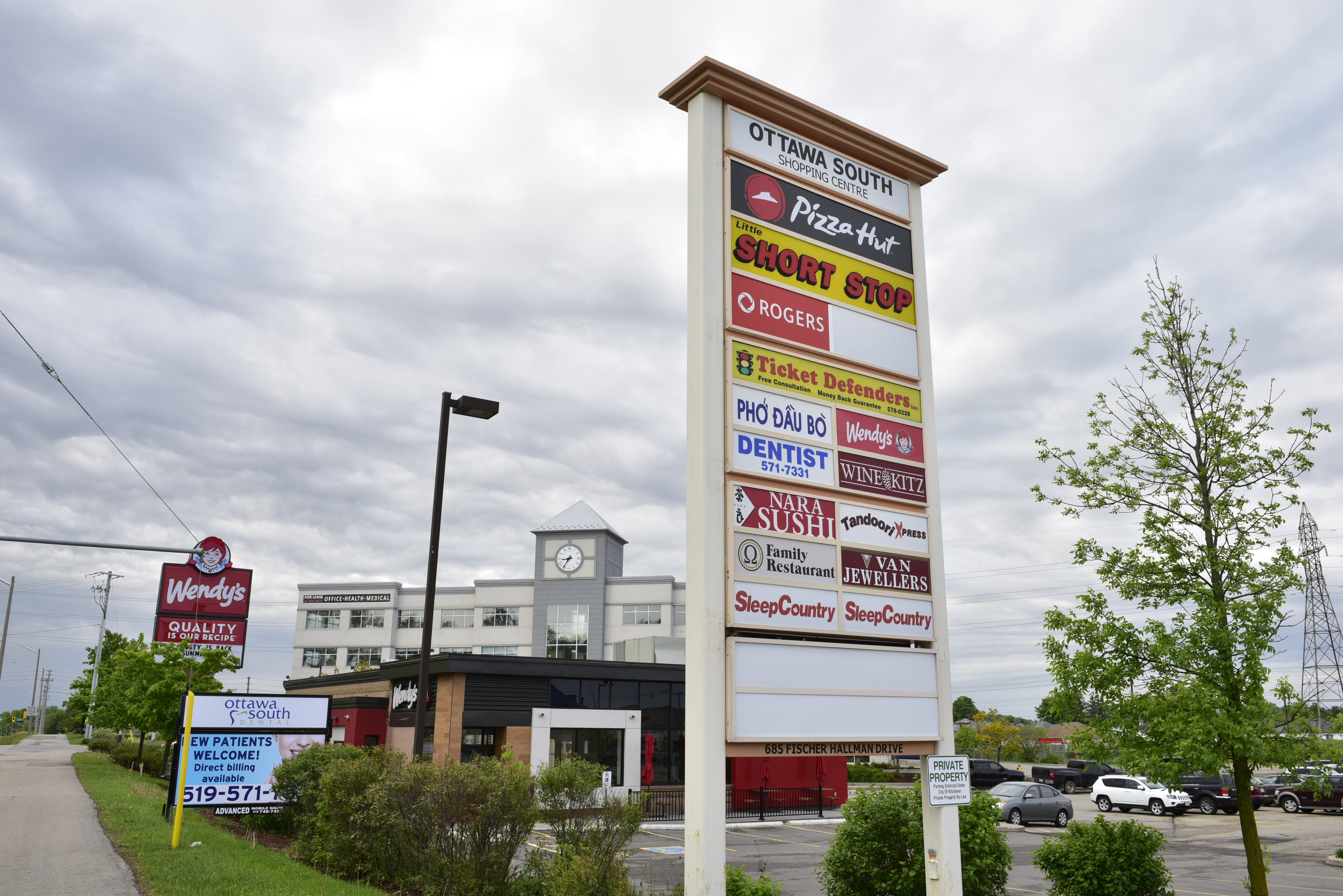 Ottawa South Shopping Centre | Kingsley Management Inc