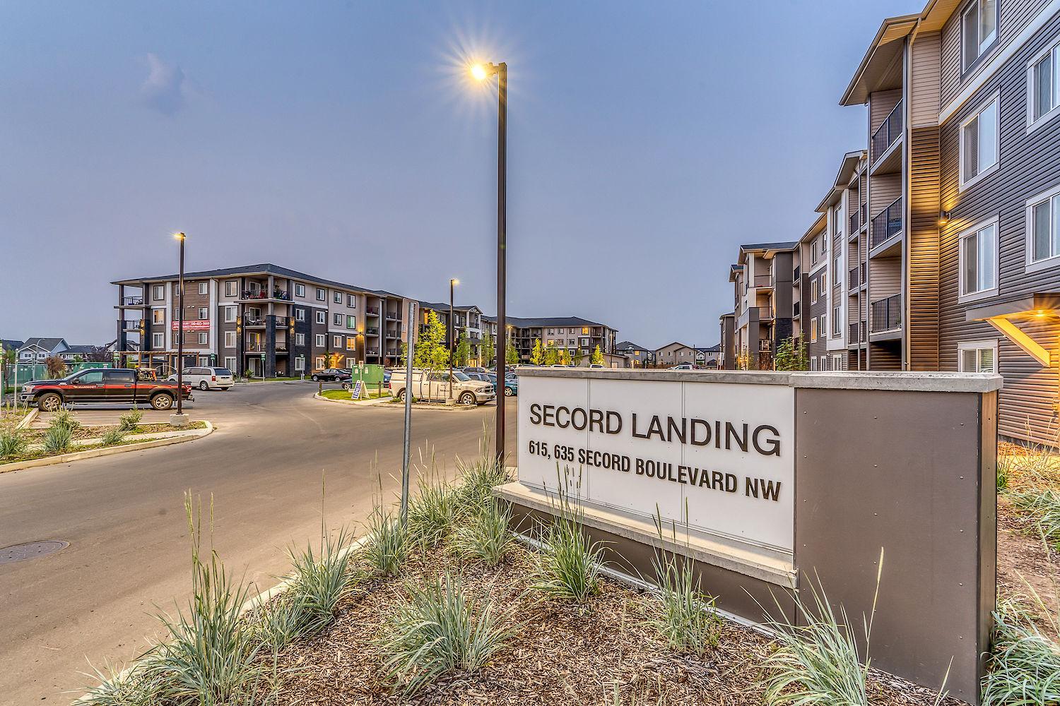 Secord Landing - 635 Secord Blvd NW, Edmonton, AB