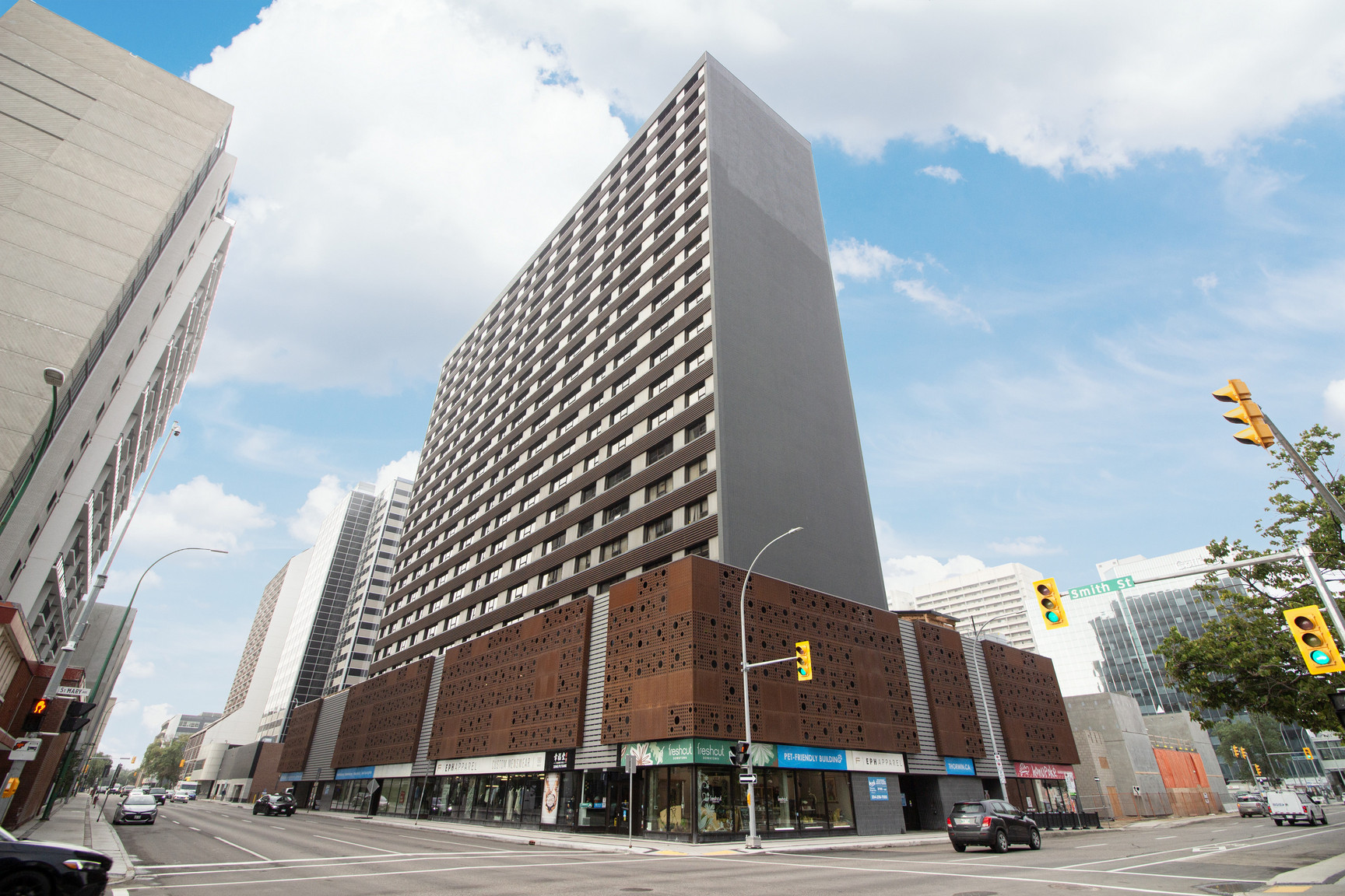 190 Smith Apartment Suites - 190 Smith Street, Winnipeg, MB