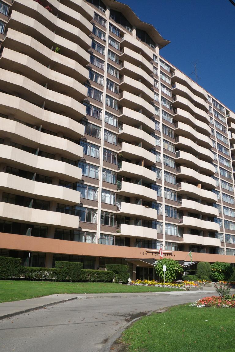 100 Roehampton Toronto Park Property Management | Park Property Management