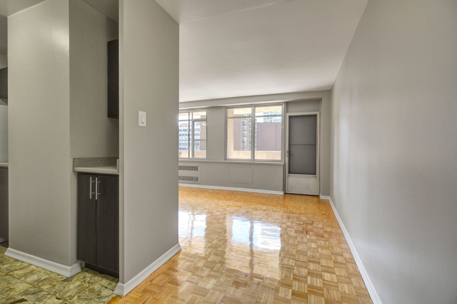 100 Roehampton Toronto Park Property Management | Park Property Management