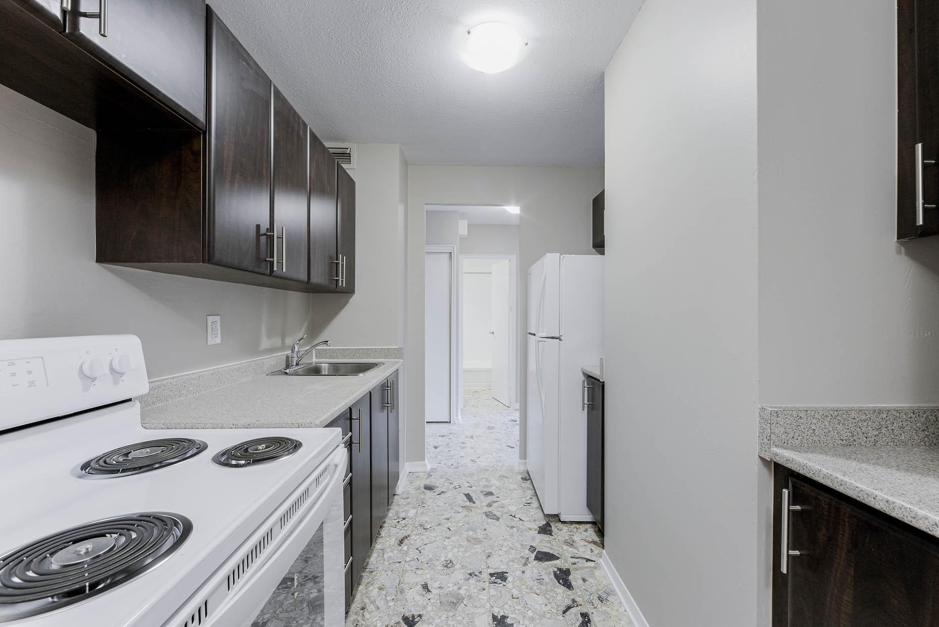 100 Roehampton Toronto Park Property Management | Park Property Management