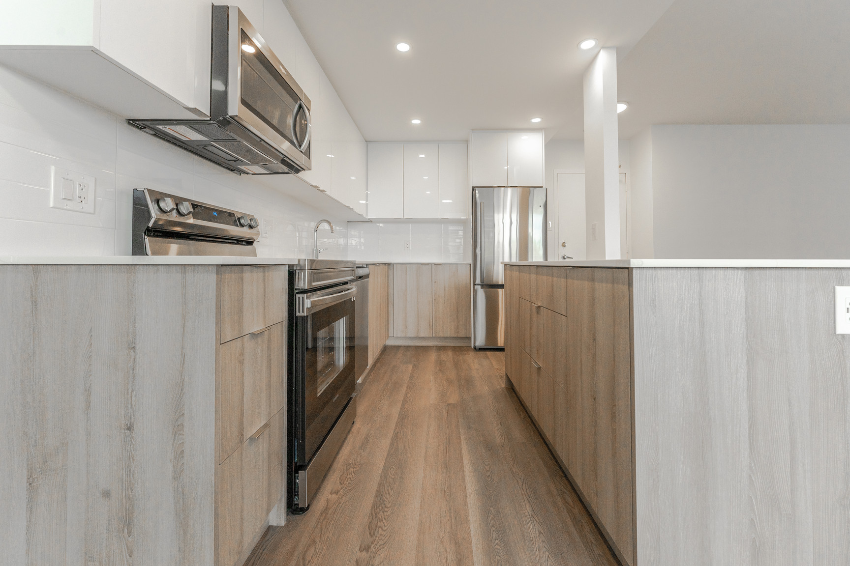 2 Secord - 2 Secord Avenue, Toronto, ON