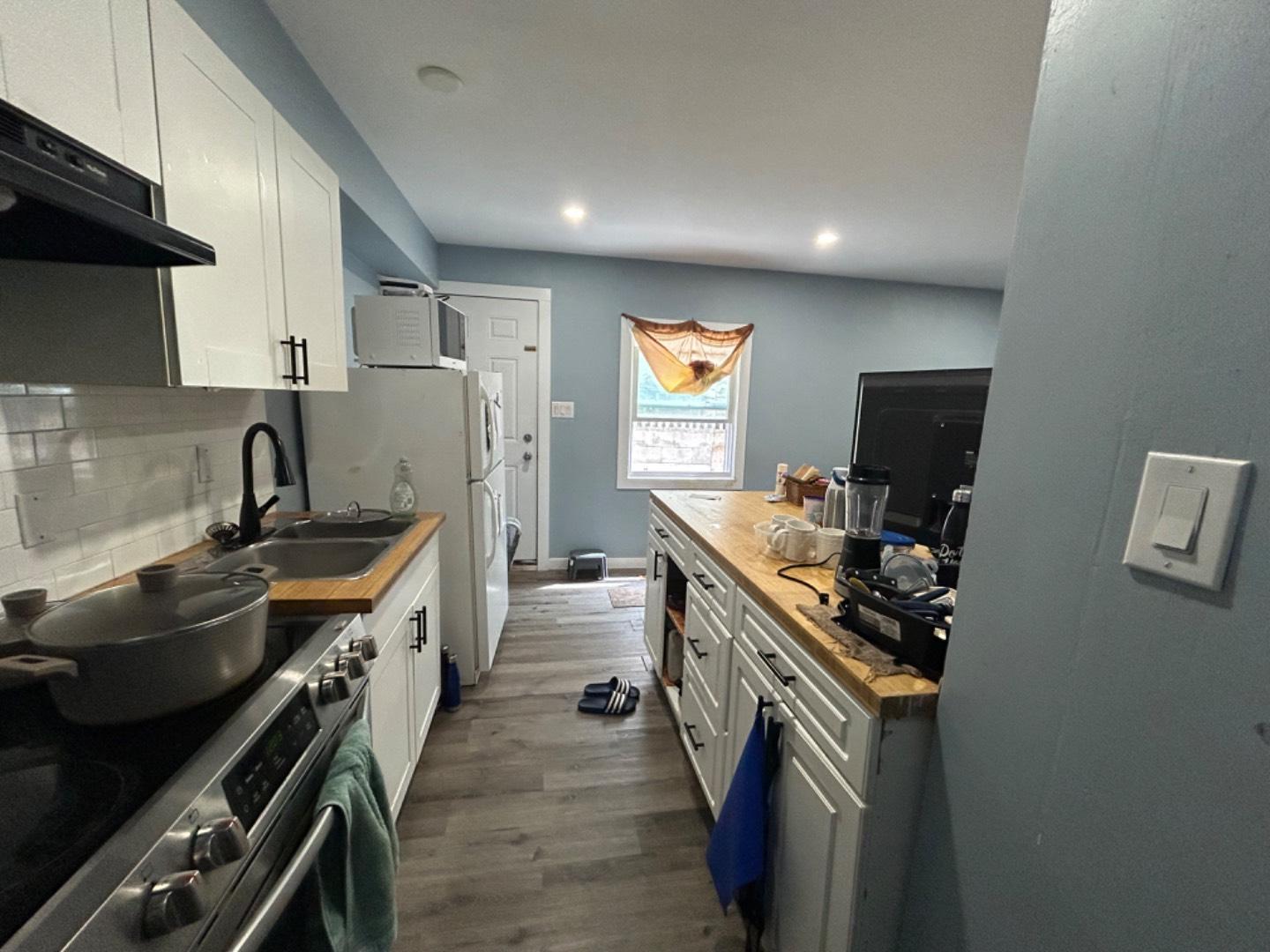 2- 235 Hamilton Road - 235 Hamilton Road, London, ON