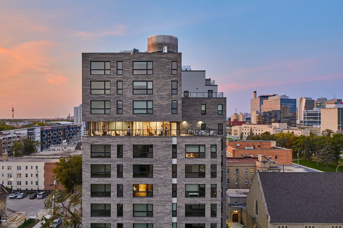 Gallery | West Broadway Commons