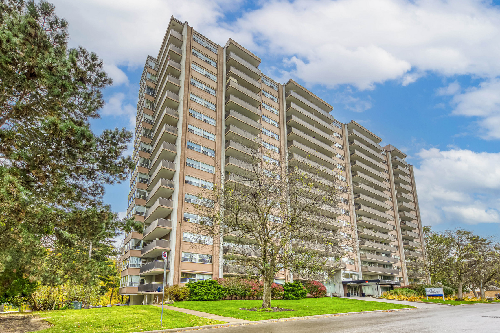Rentals.ca Burlington Apartments, Condos and Houses For Rent