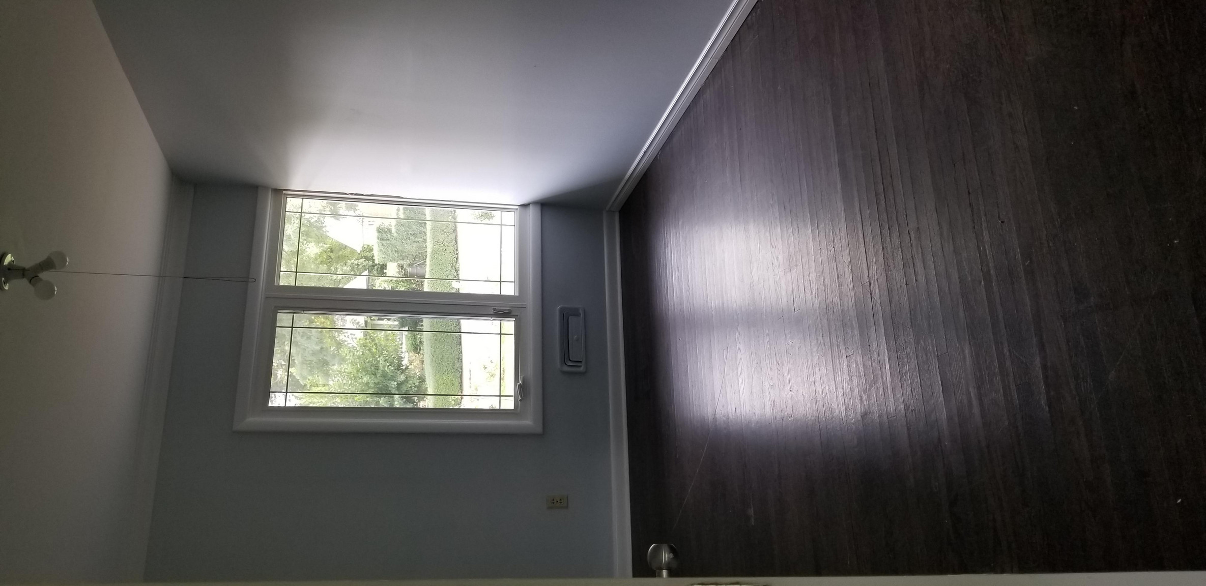 196 Rifle Range Road, Rooms for Rent - 196 Rifle Range Road, Hamilton, ON