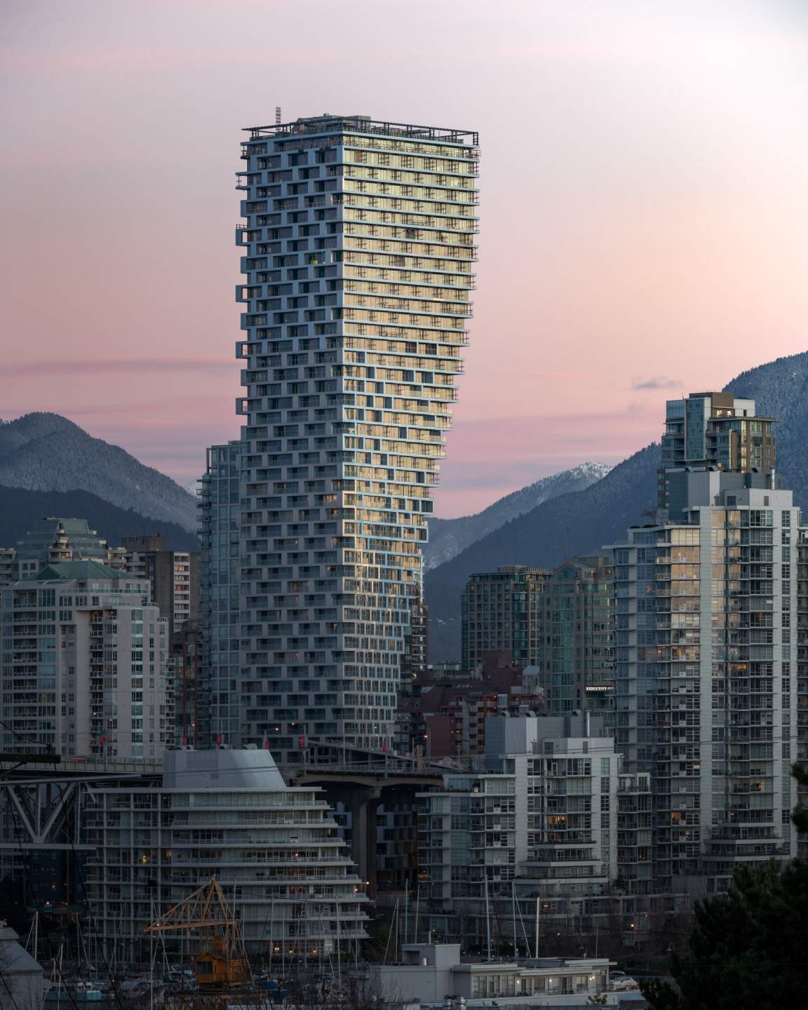 Rentals.ca Downtown Apartments, Condos and Houses For Rent