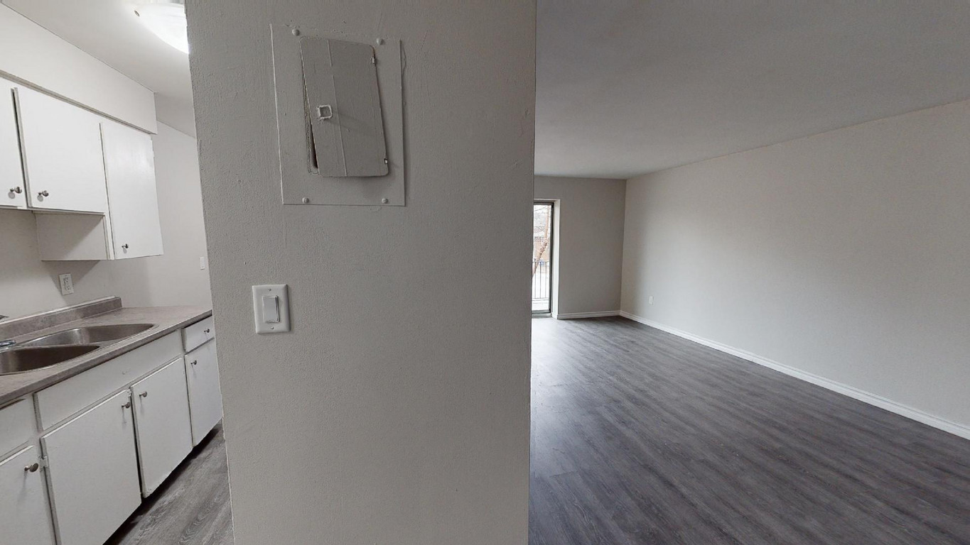 Prima Villa Apartments in Windsor Ontario | York Property Management
