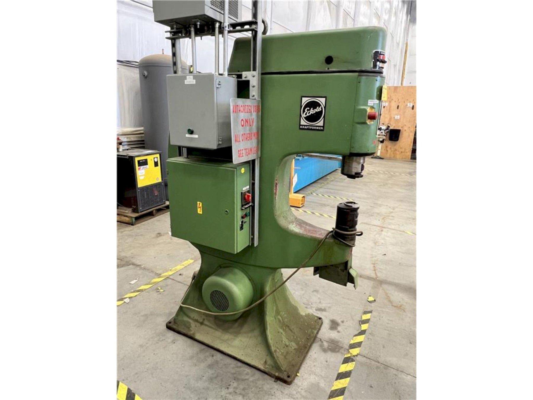 ECKOLD KRAFTFORMER MODEL KF460 PLANISHING HAMMER | Blumberg Machinery Co.