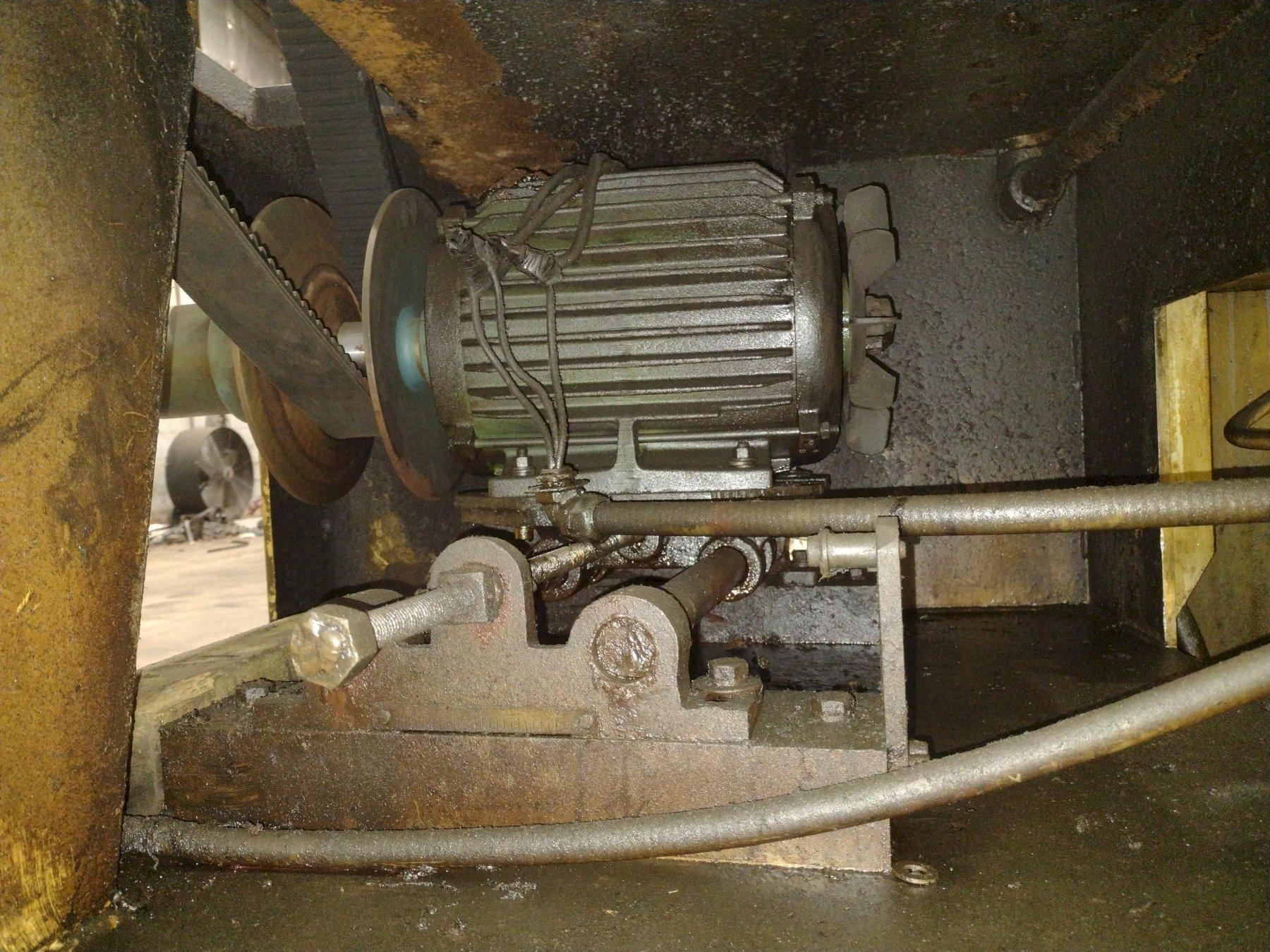 REED B112 THREADROLLER: STOCK #20040