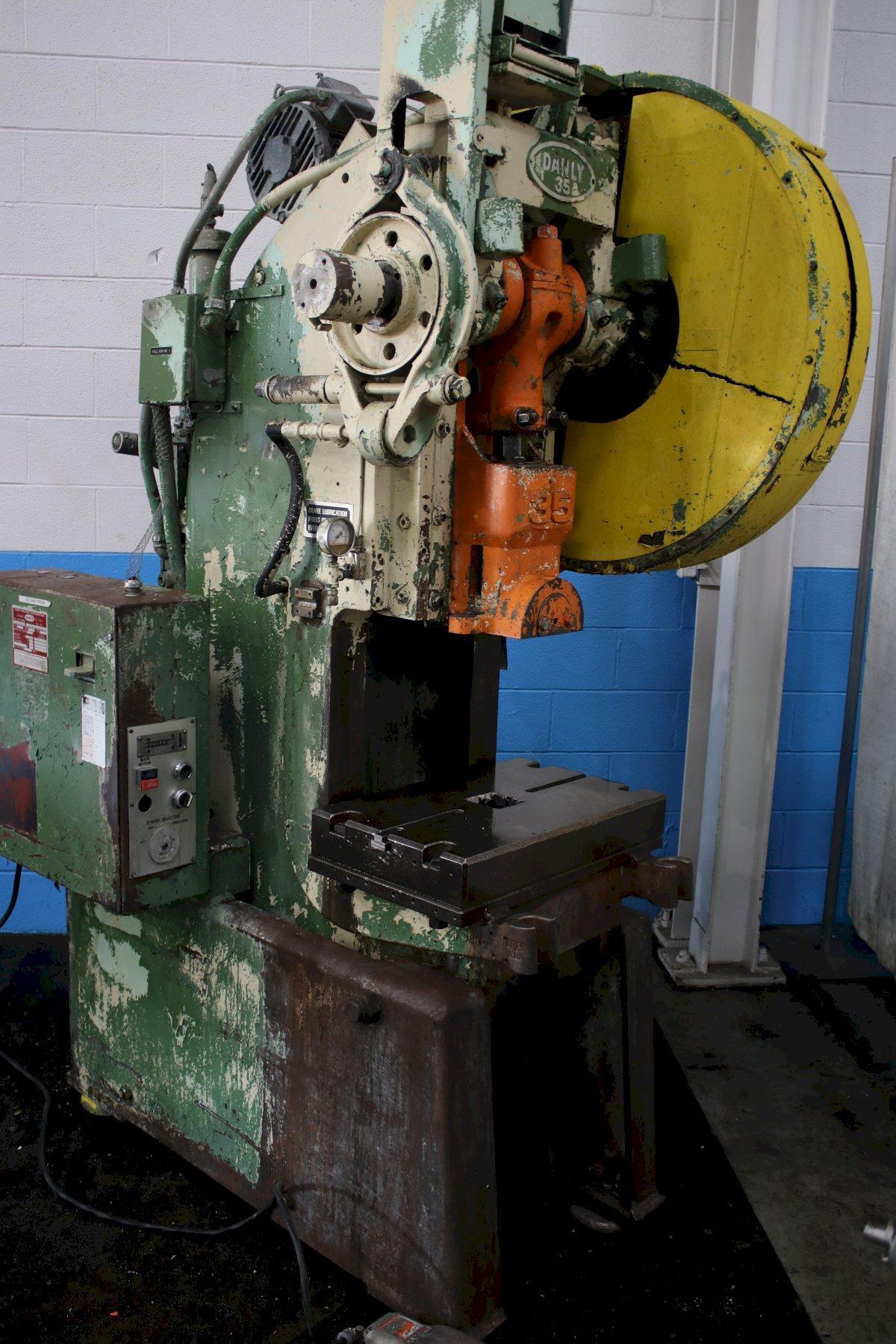 DANLY 35 - Presses, O.B.I, Flywheel, Single Crank | Machine Hub