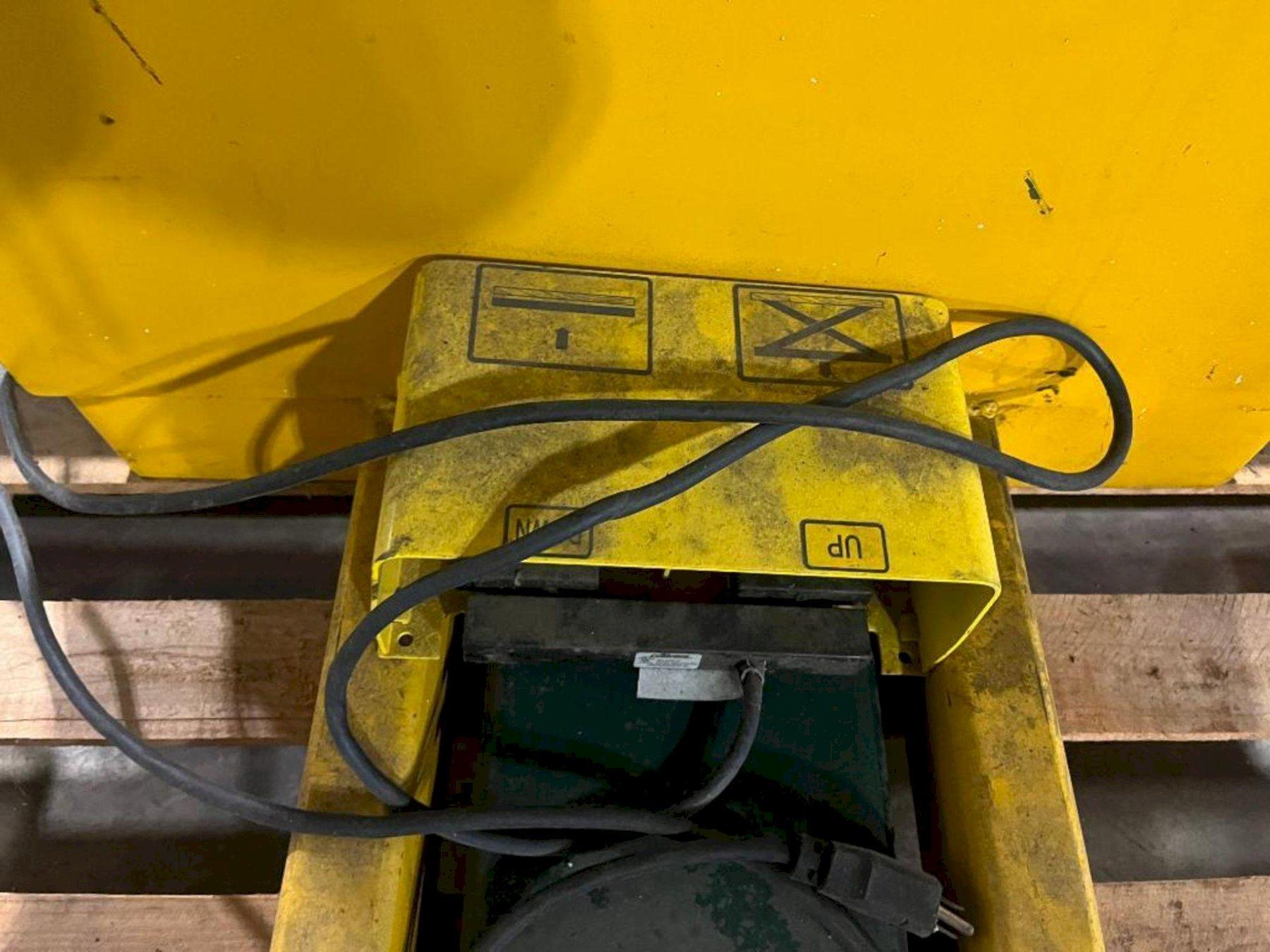 2,000 LBS SOUTHWORTH MODEL #2TU2-89 CONTAINER TILTER: STOCK #23523