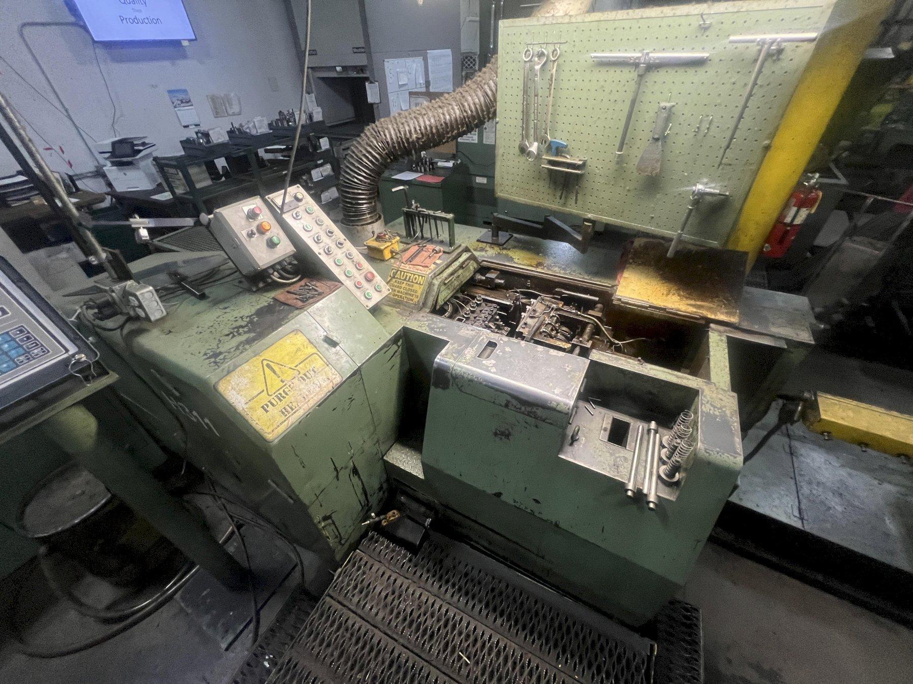 Jern Yao Model JBF-10B3S 3 Die Progressive Header | Hariton Machinery ...