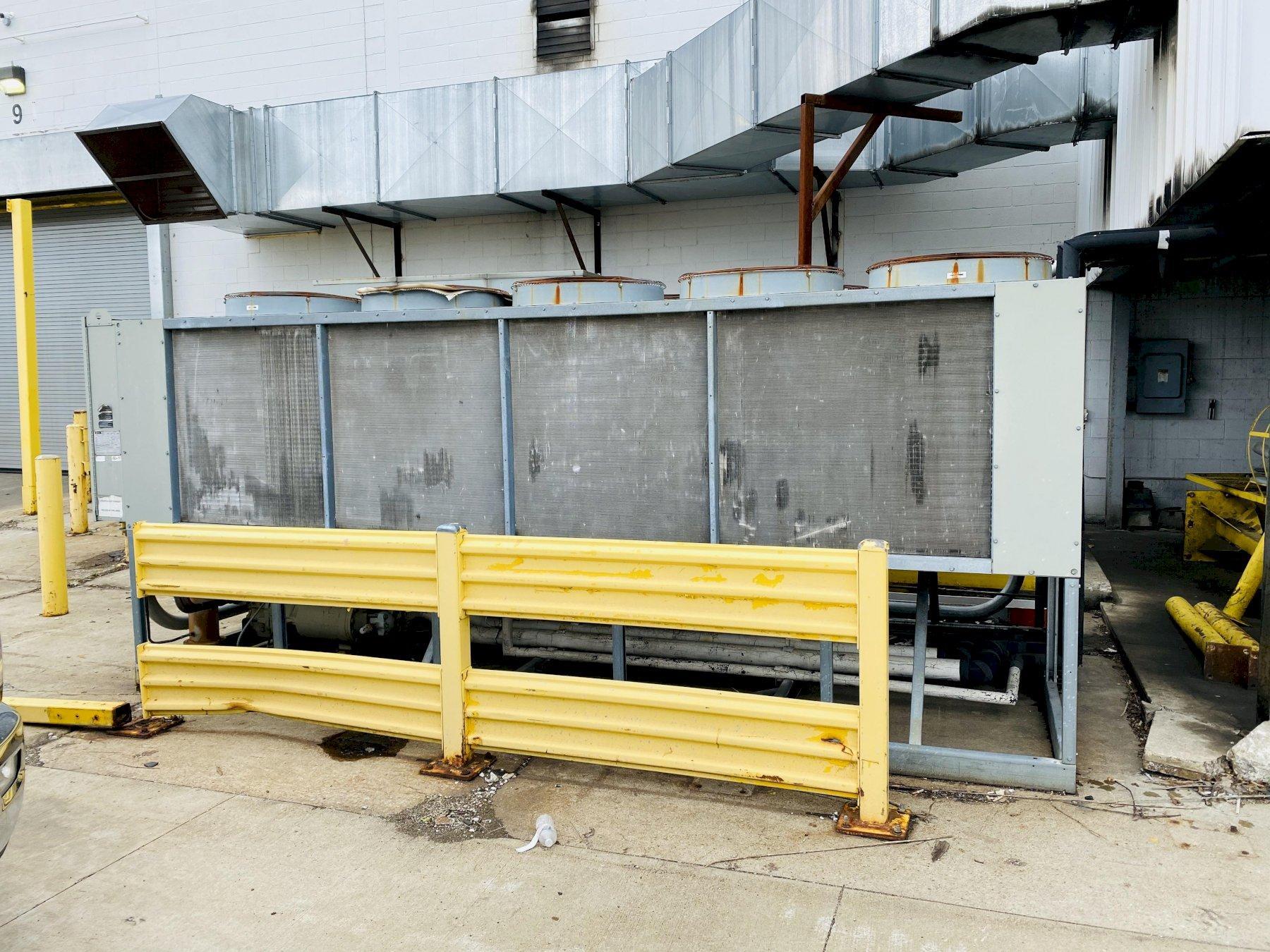 100 Ton Trane Model RTAA 1001 XT01 A3C0 JGRN BFC Chiller | G-2000 Inc.