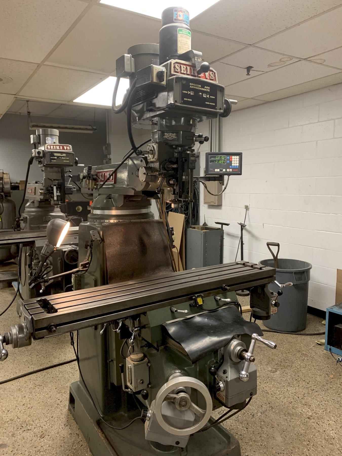 Seiki Variable Speed Vertical Mill with Newall DRO and Power Feeds. | AMC