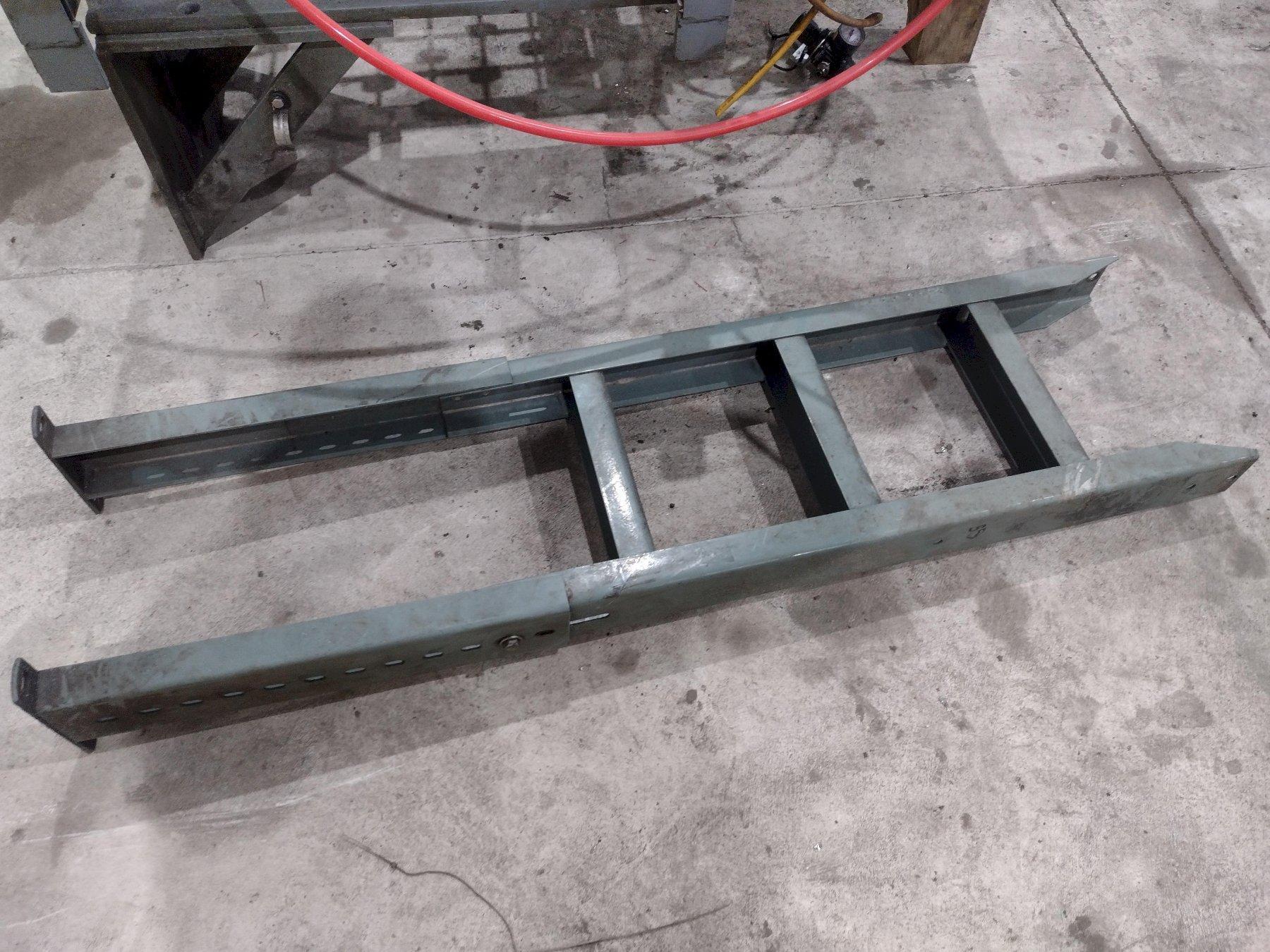 COE JAYBIRD MODEL #CF-200 PNEUMATIC FEEDER/STRAIGHTENER: STOCK #20782