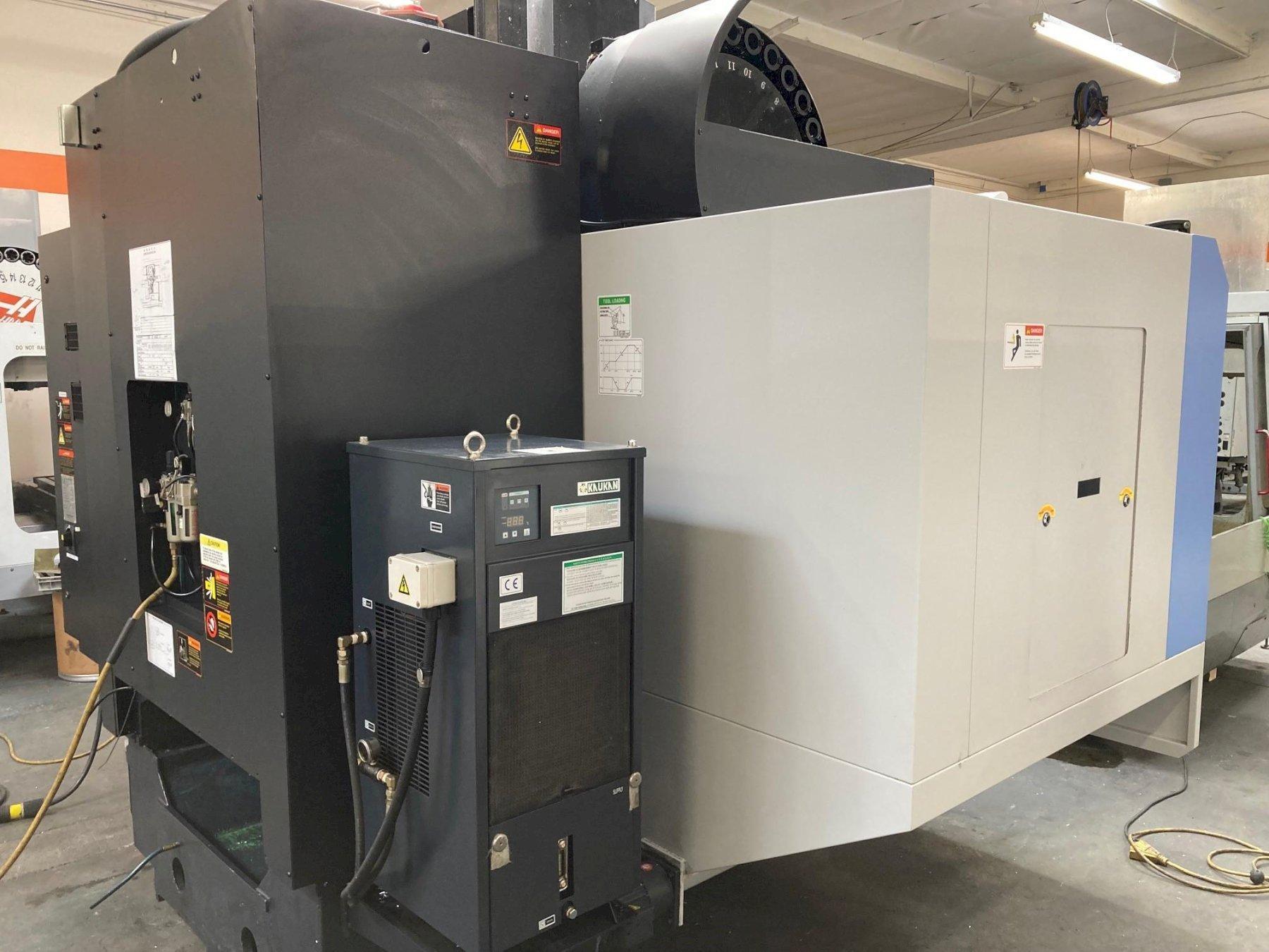Doosan DNM500 CNC Vertical Machining Center 2010 Fanuc O-iMC Control ...