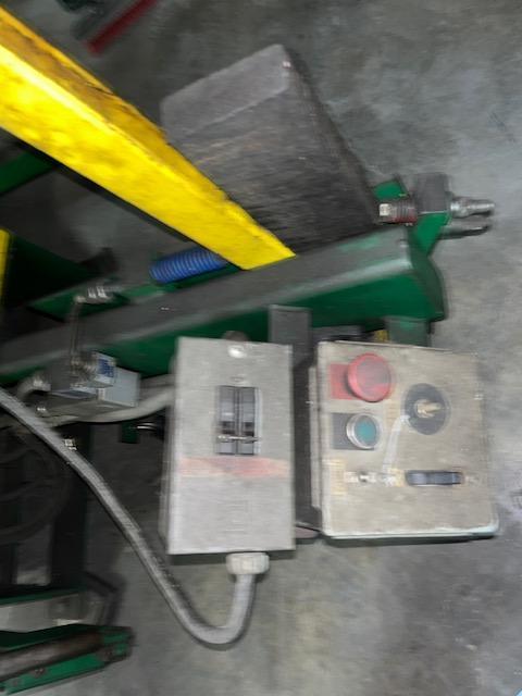 AWC - Pallet Decoilers | Machine Hub