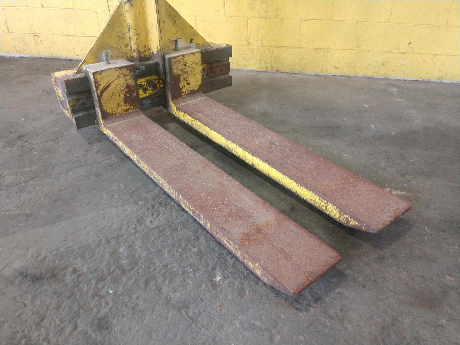 10 TON CM CADY MODEL #A2048 LIFTING C-HOOK: STOCK #14880