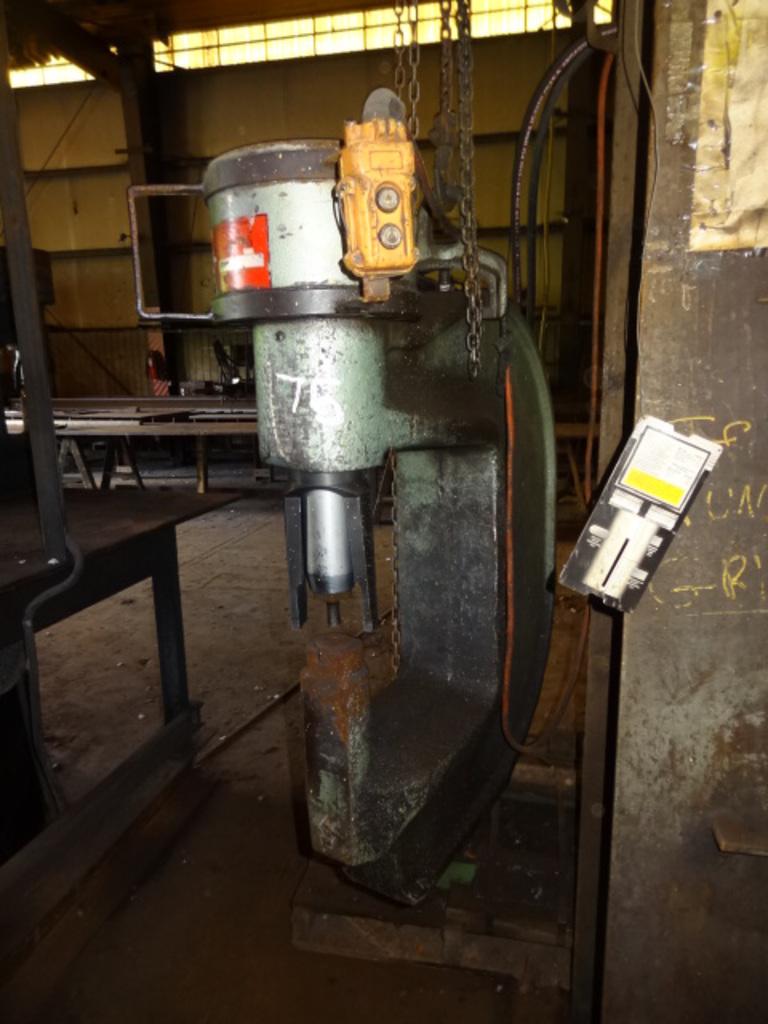 (2) 90 TON WHITNEY FLANGE & WEB BEAM HYDRAULIC PUNCHES: STOCK #10539