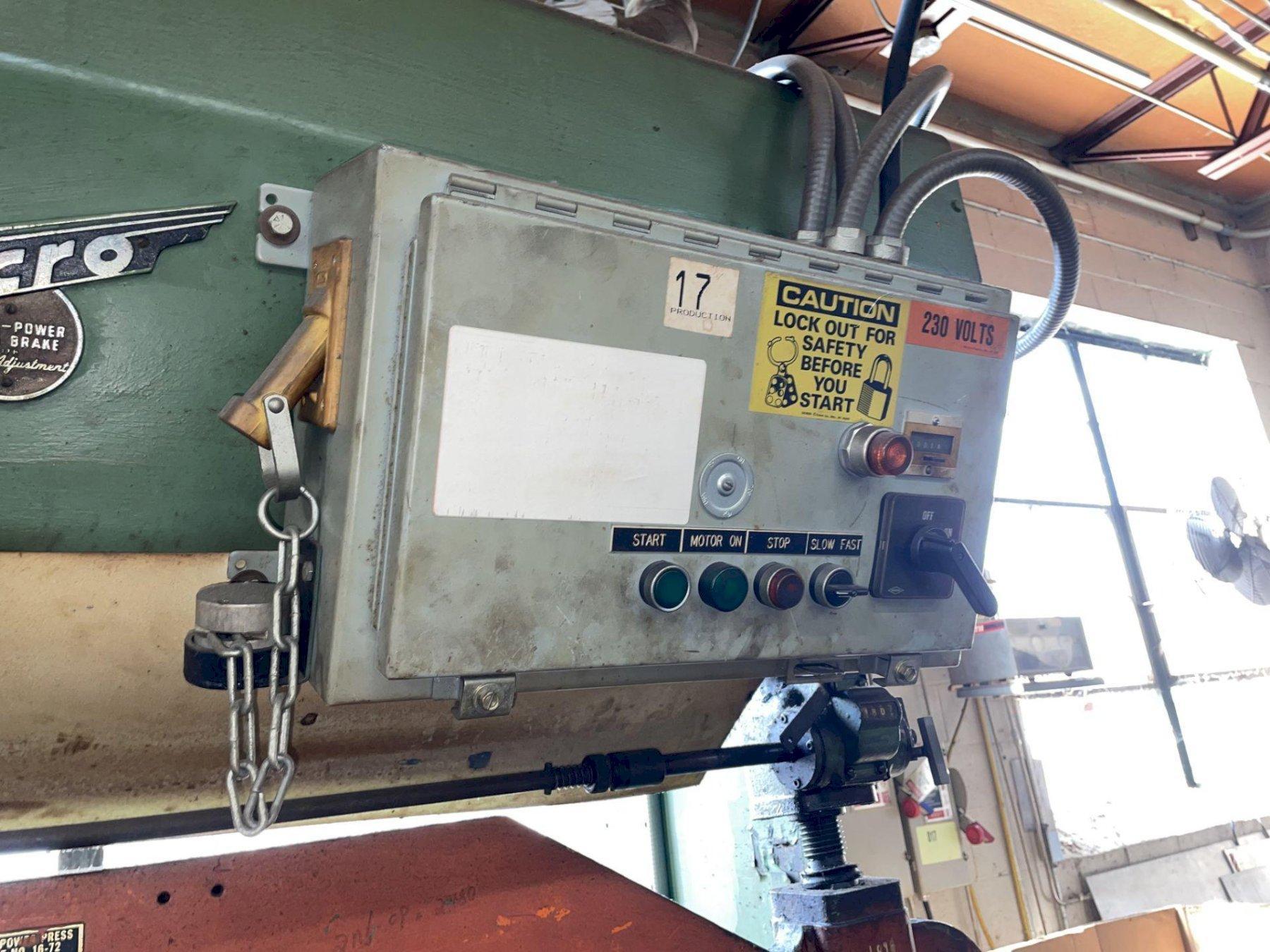 72″ X 16GA DI-ACRO MODEL 16-72 HYDRA-POWER PRESS BRAKE. STOCK # 0235125 ...