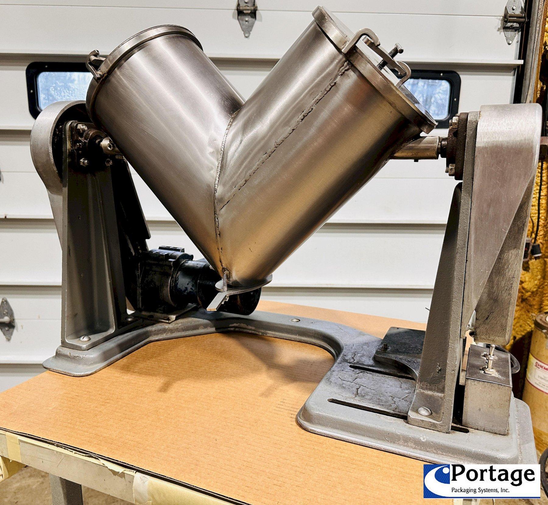 Patterson-Kelley “P-K” V-Blender Model: 8-Quart Table Top S.S. Twin ...