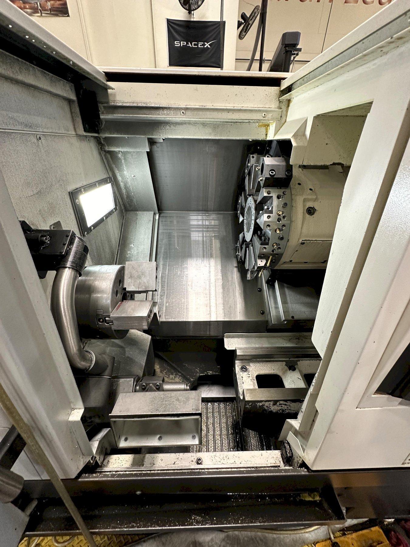 Okuma Genos L250E-EX 500 Horizontal CNC Lathe 2017 equipped with 8 ...