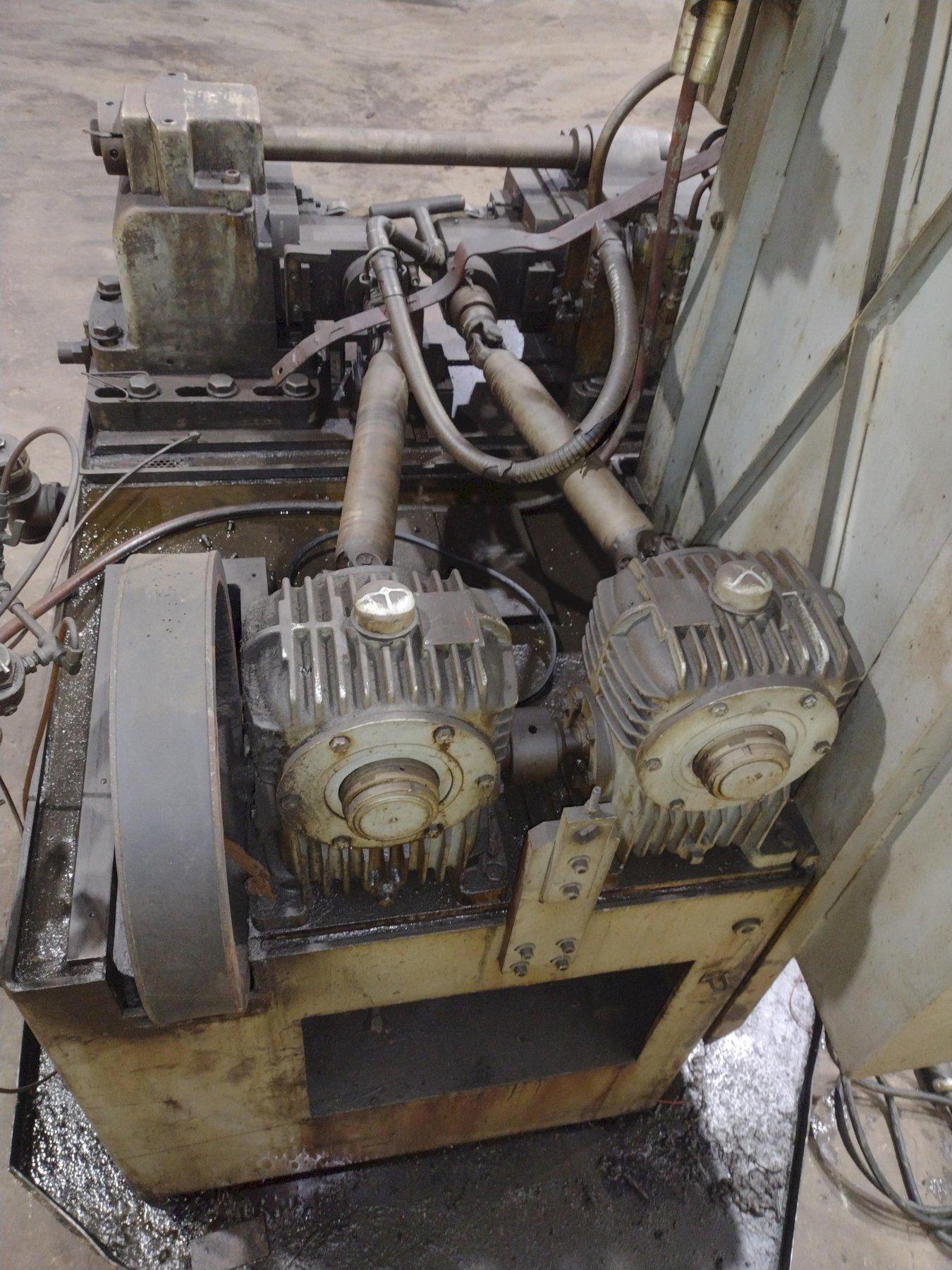 REED B112 THREADROLLER: STOCK #20040