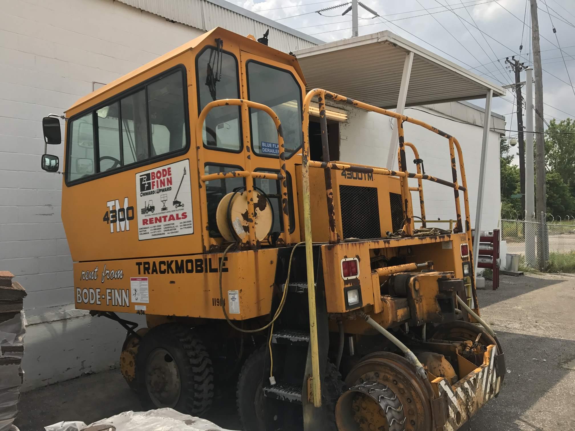 TRACKMOBILE MODEL #4300TM RAILCAR MOVER: STOCK #10223