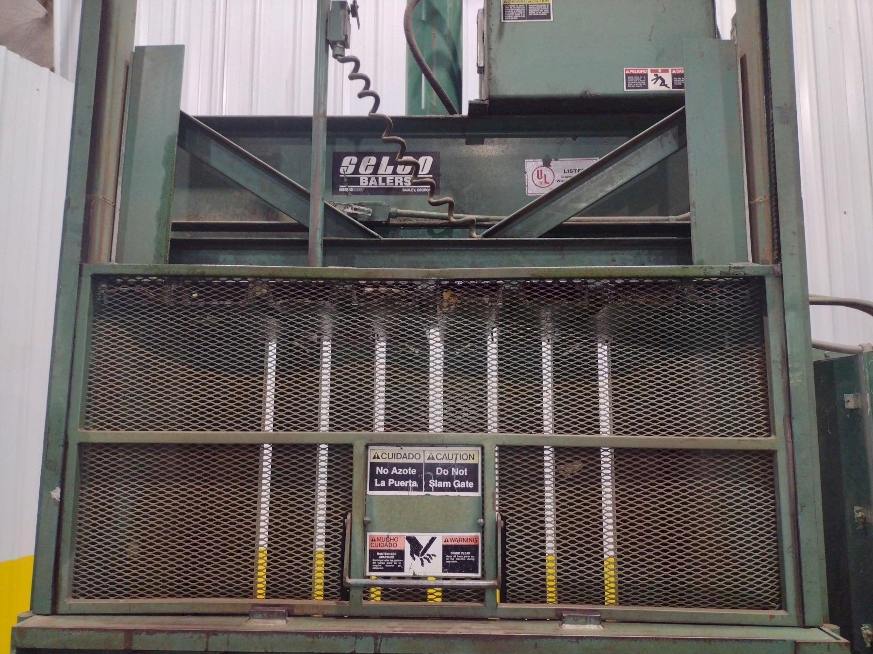 SELCO V5HD TOP MOUNTED HYDRAULICS BALER: STOCK #19379