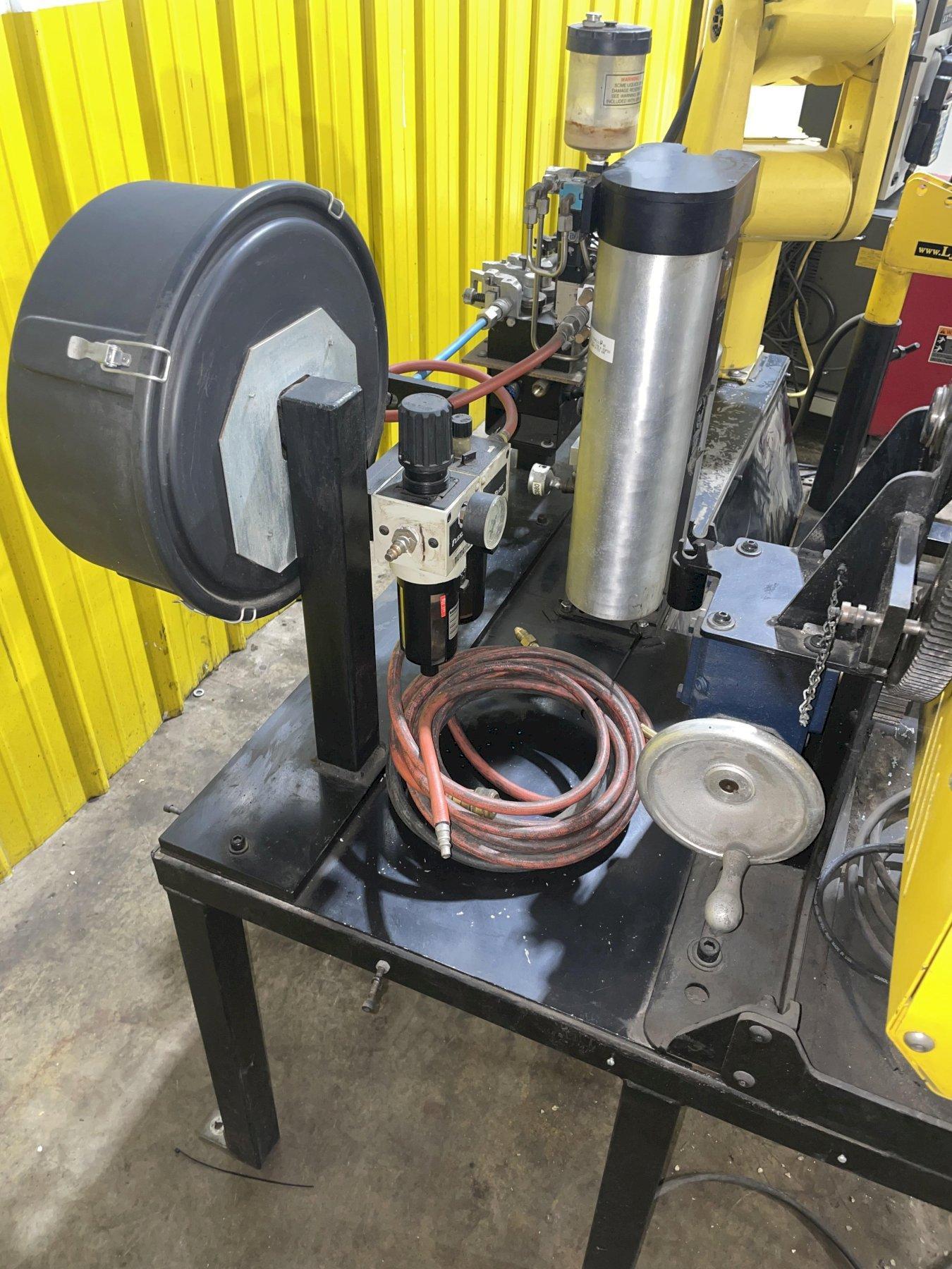 FANUC ROBOT/LINCOLN WELDER/POSITIONER WELDING SYSTEM: STOCK #16200