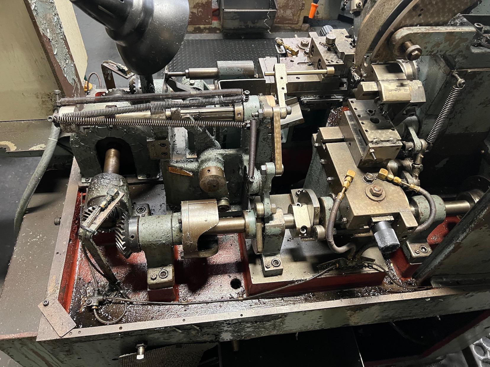 Towa Model TO-3B Shaver | Hariton Machinery Company, Inc.