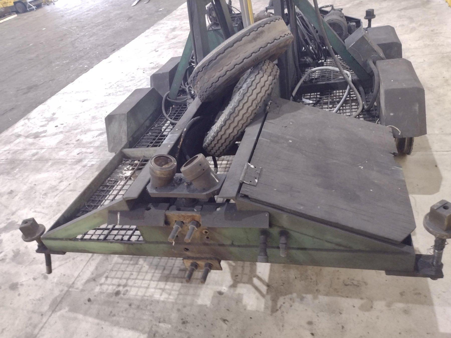 PIPE SETTER FIELD TRAILER: STOCK #21894