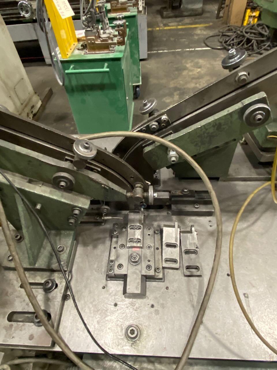 Roy Blind Rivet Assembly Machine | Hariton Machinery Company, Inc.
