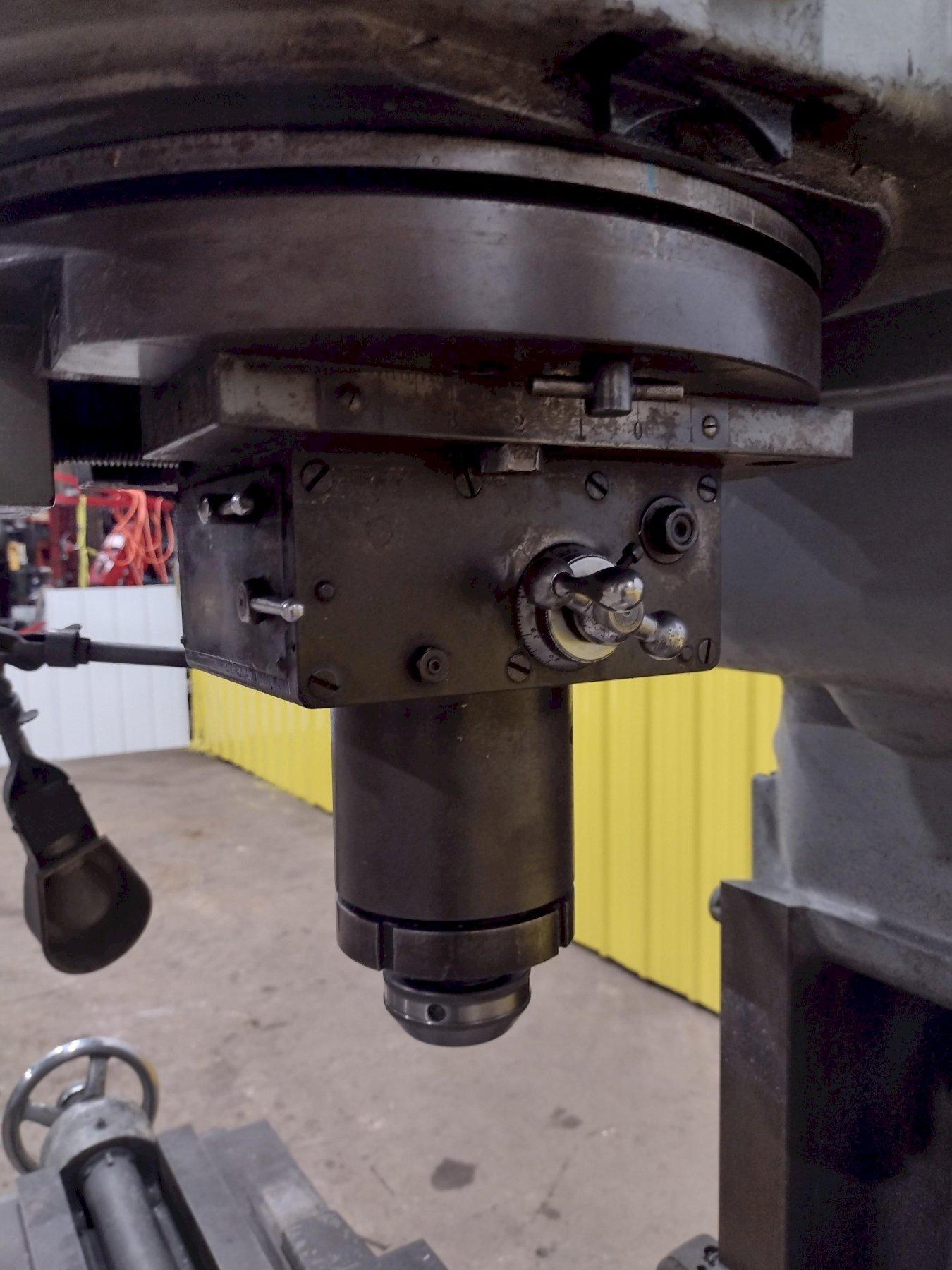 KEARNEY & TRECKER NO.2 ROTARY HEAR VERTICAL MILLING MACHINE: STOCK #19047