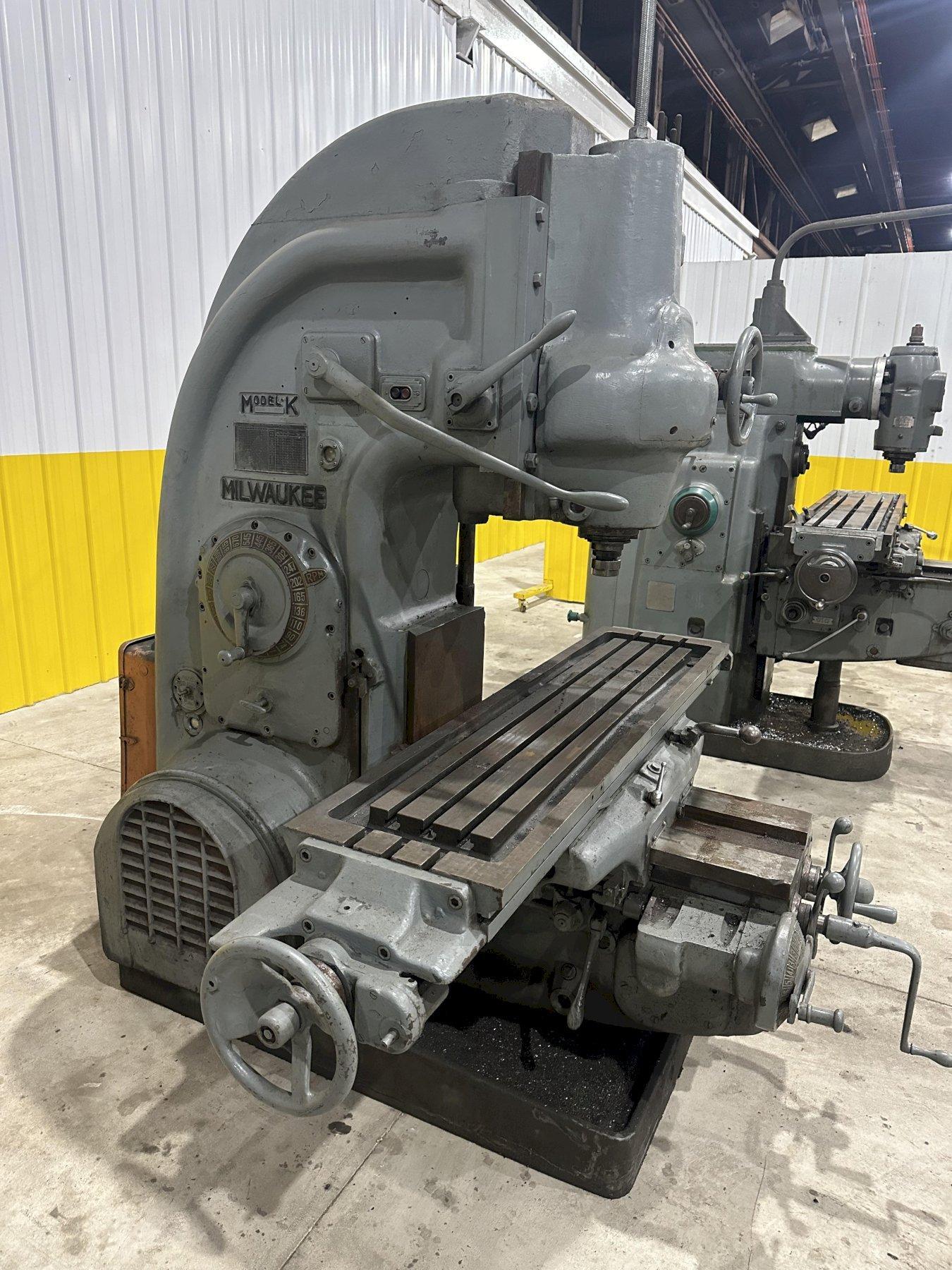 #3 MILWAUKEE MODEL K VERTICAL MILLING MACHINE: STOCK #20604
