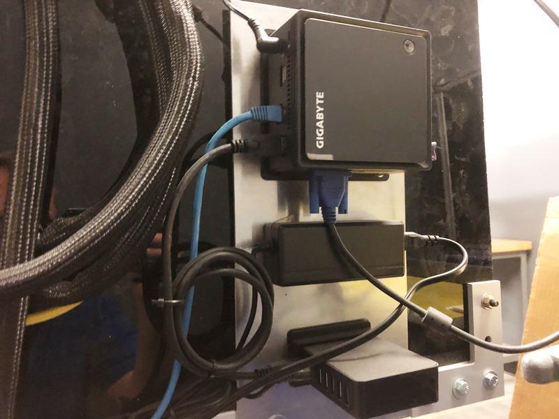 10 KW MECCO SMARTMARK MODEL 35-F010SS-BRB-BKM UNIVERSAL FIBER LASER ...