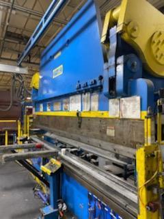 750 TON X 16′ ACCURPRESS HYDRAULIC PRESS BRAKE | D&D Industries, Inc.