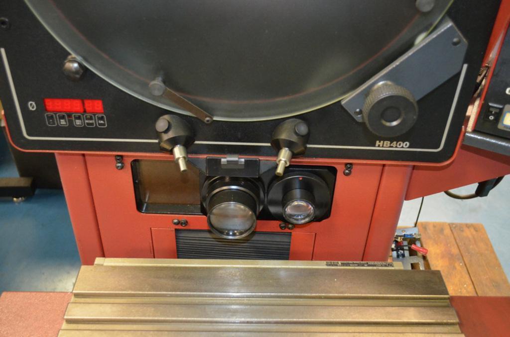 16″ STARRETT Model HB400 Bench Top Optical Comparator, S/N 4124. | AMC